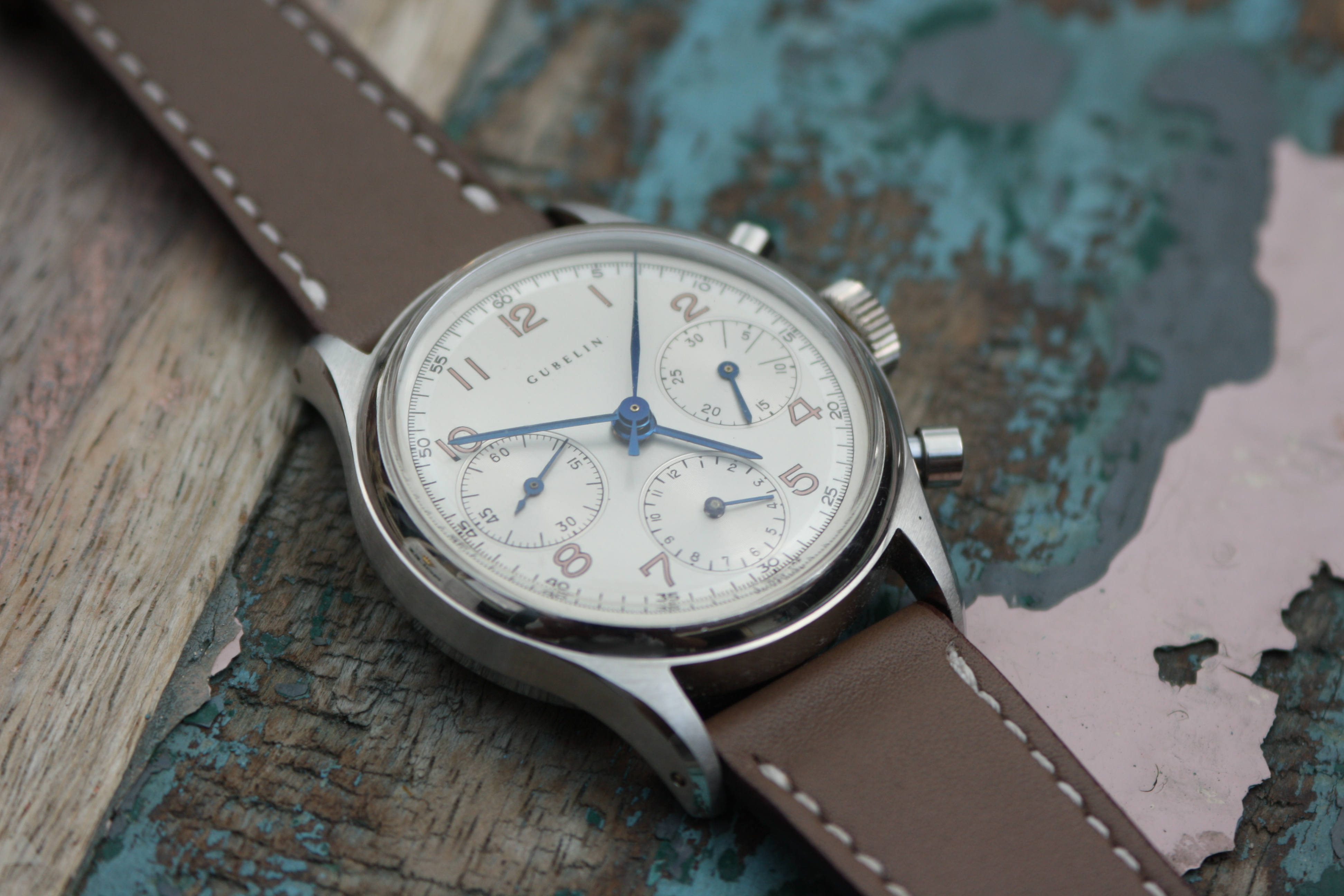 Gubelin Vintage Chronograph Watch from the 1950's - VINTAGE TIMES AMSTERDAM